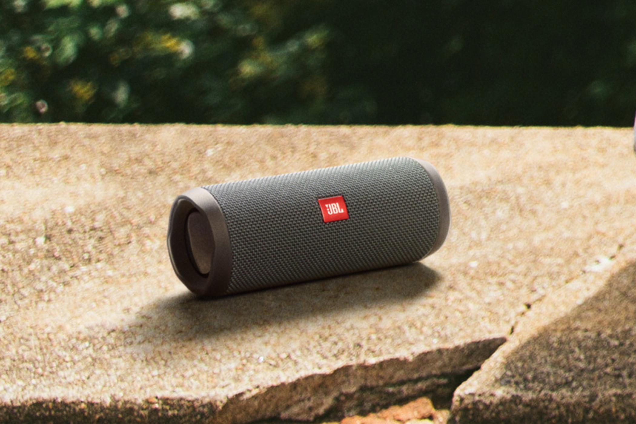 JBL Flip Essential 2 | Portable Waterproof Speaker