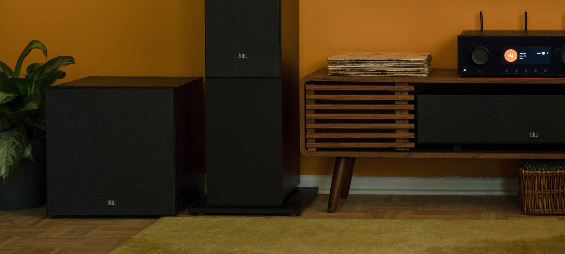 Stage 220P | 12-inch (300mm) 500W Powered Subwoofer